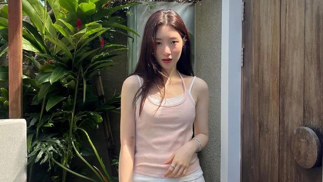 5 Potret Jung Chae Yeon Bintang Drakor Beyond the Bar Liburan di Bali - Foto 1