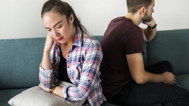 8 Tanda Pasangan yang Sudah Tidak Nyaman Denganmu