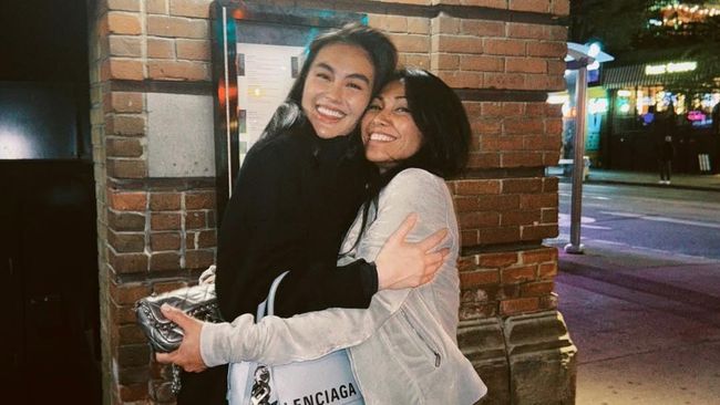 Terpopuler: Potret Kompak Anggun dan Agnez Mo yang Syuting Bareng di AS