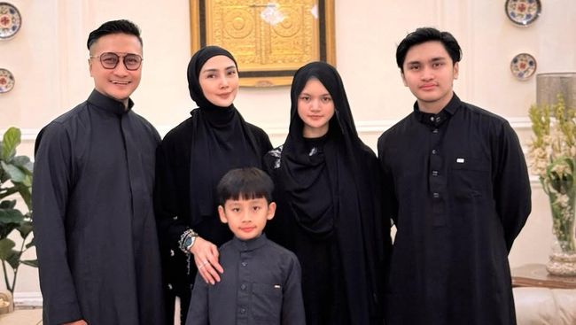 Potret Gavin Anak Fenita Arie yang Kuliah di ITB, Wajahnya Mulai Curi ...