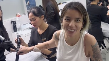 Insertlive : 7 Momen Sheila Marcia Tahan Rasa Sakit Hapus Tato Yang ...
