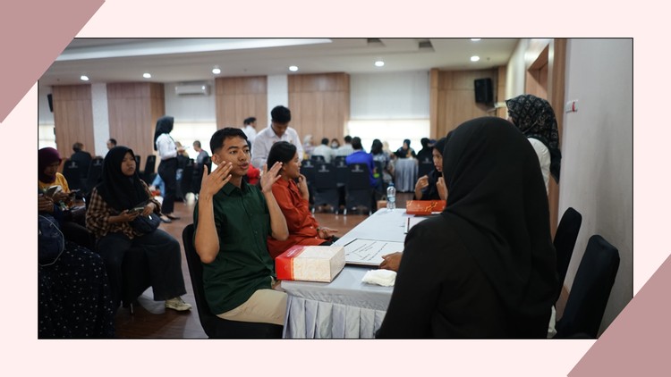 Politik Bahasa, Kolonialisme, dan Nasib Komunitas Tuli