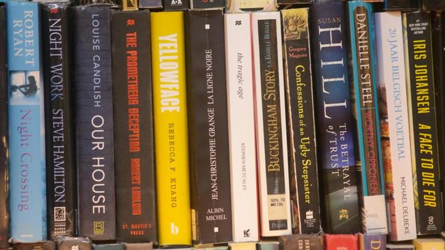 3 Alasan Kenapa Kamu Perlu Baca Buku Fiksi