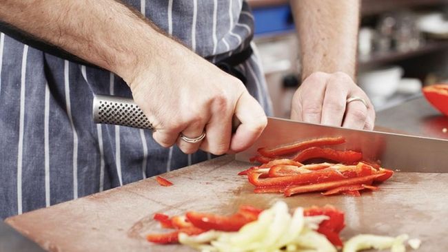 Pisau Dapur Sering Tumpul? Saatnya Kamu Punya Set Pisau yang Proper dan ...