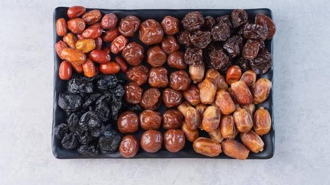 Mengenal 8 Jenis Kurma dan Manfaatnya
