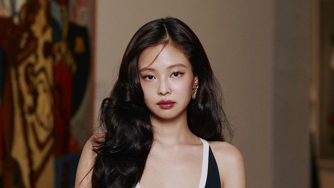 5 Potret Jennie BLACKPINK Hadiri CHANEL Mtiers d'art 2026 Show di Seoul ...