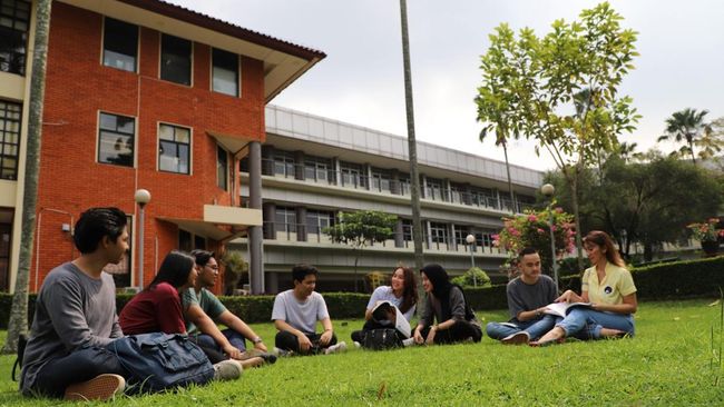 Universitas dengan Jurusan Akuntansi Terbaik di Indonesia Menurut QS World