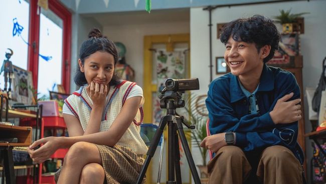 Hubungan Ayah-Anak yang Rumit Jadi Sorotan di Teaser Perdana 'Aku ...